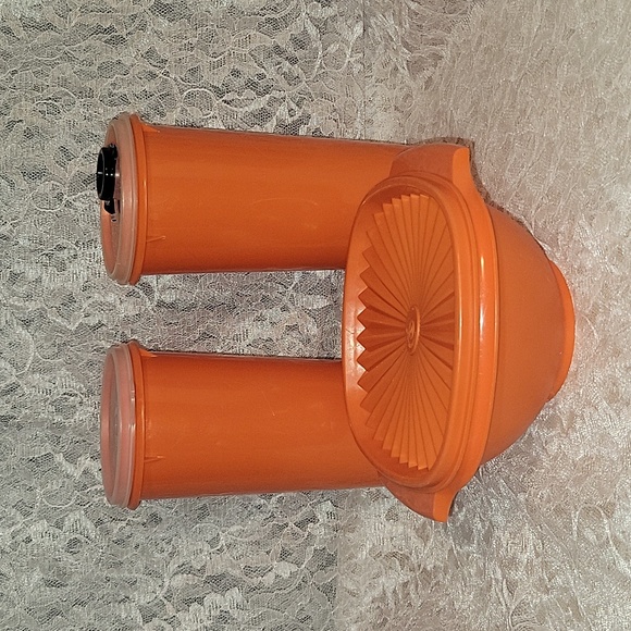 Tupperware | Kitchen | Tupperware Set Of 3 Containers With Lids | Poshmark